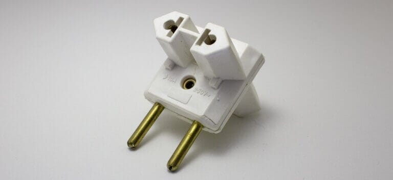 O que é T de tomada e cuidados necessários para uso seguro